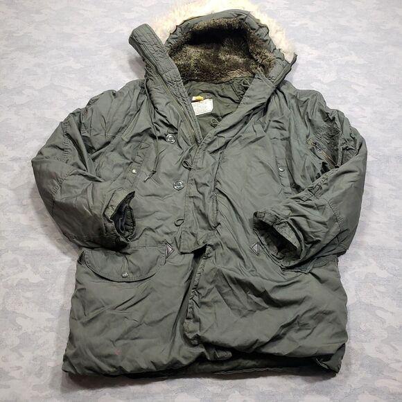 Jackets & Coats | Military Extreme Cold Weather Parka Mens Large Green ...